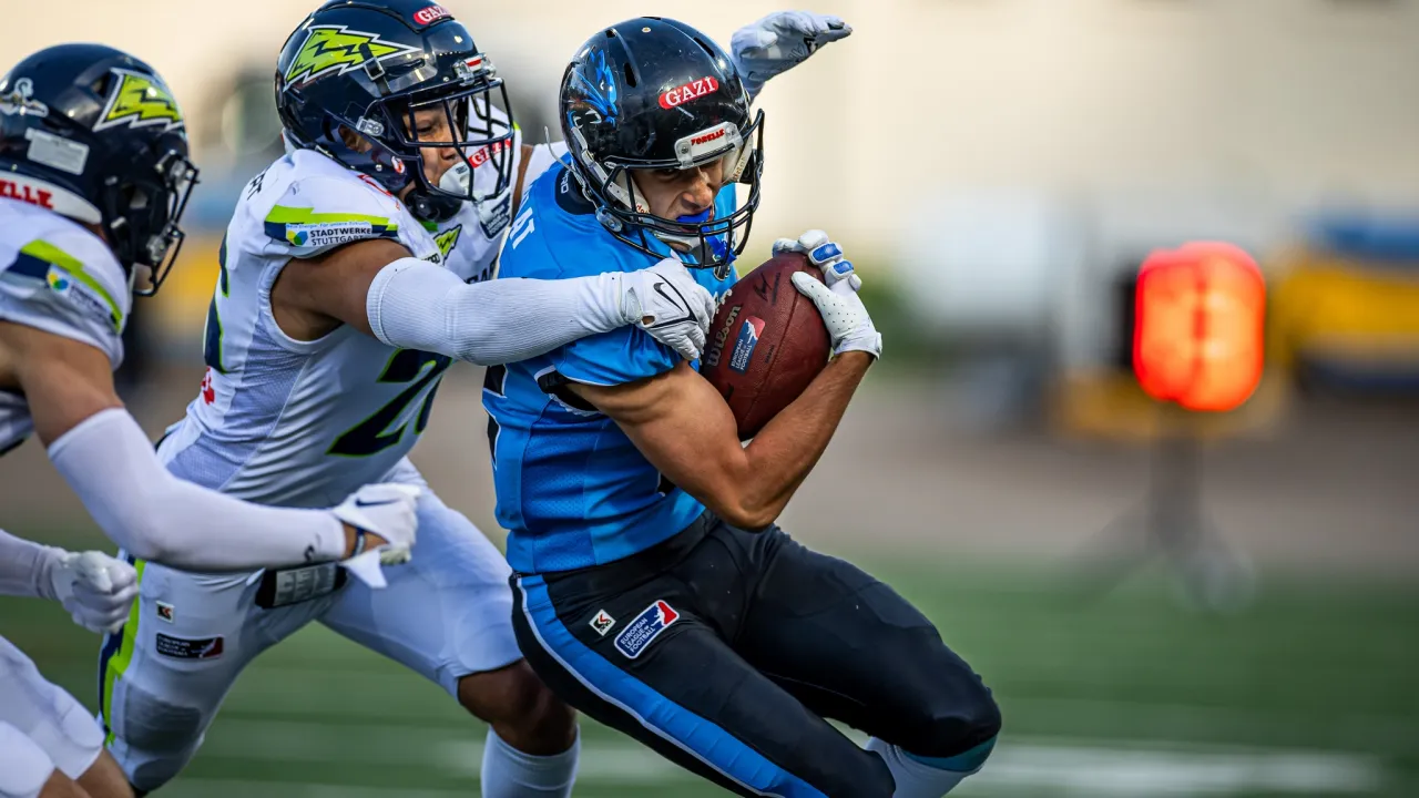 Panthers back at Olympic Stadium. Battling for victory against Vikings ...